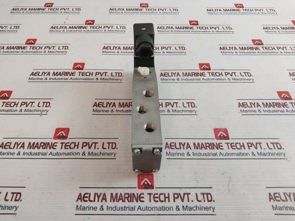 Ckd 4F310 Pneumatic Directional Control Valve 100V 50/60Hz – Aeliya Marine