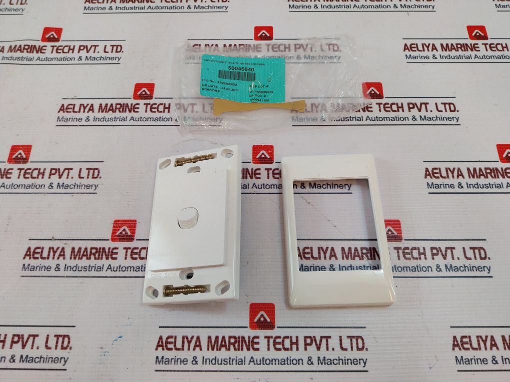 Clipsal S2031 Toggle Switch Plate Only S2000 Series 02287 – Aeliya Marine