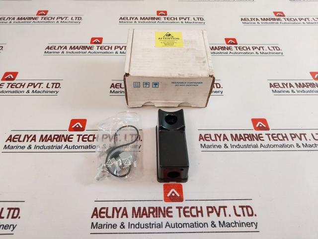 Comrod Antenna Connection Kit – Aeliya Marine