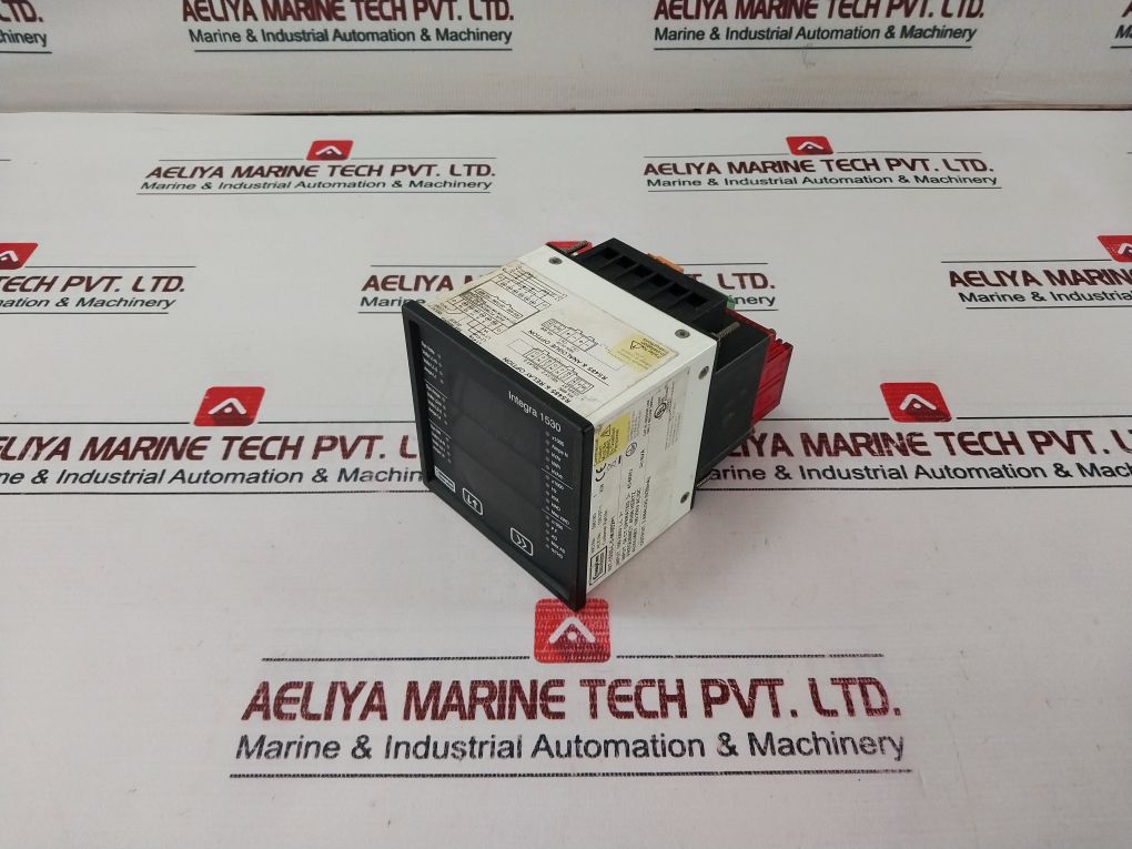 Crompton Integra 1530 Digital Power Meter – Aeliya Marine