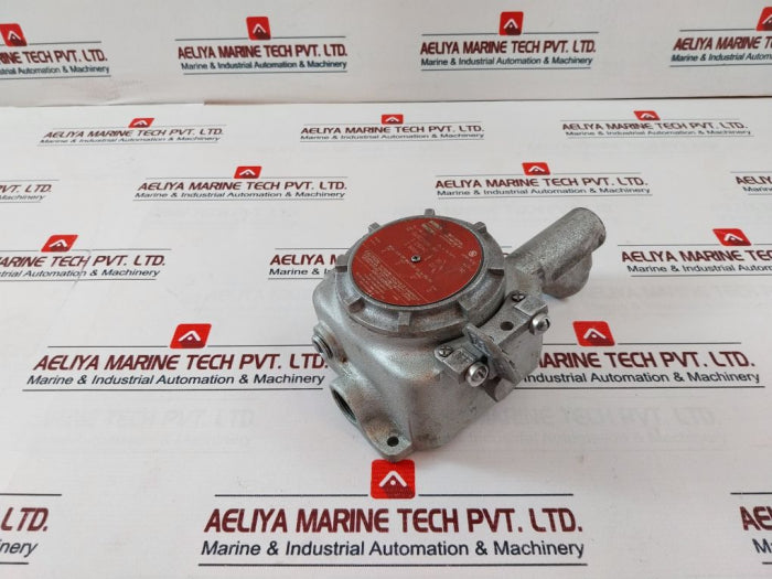 Crouse-hinds Gusc2013 Ah 3/4” Explosion Proof Enclosure With General S ...