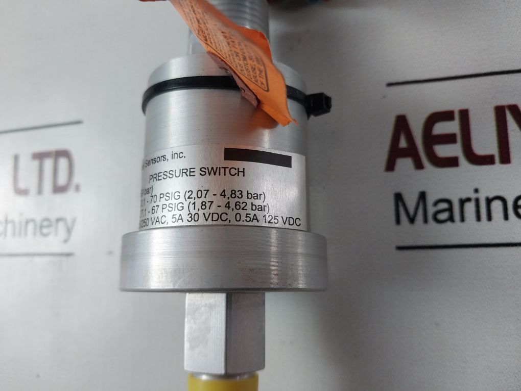 Custom Control Sensors 611G8005 Pressure Switch/Sensor 1000 Psig (69 B ...