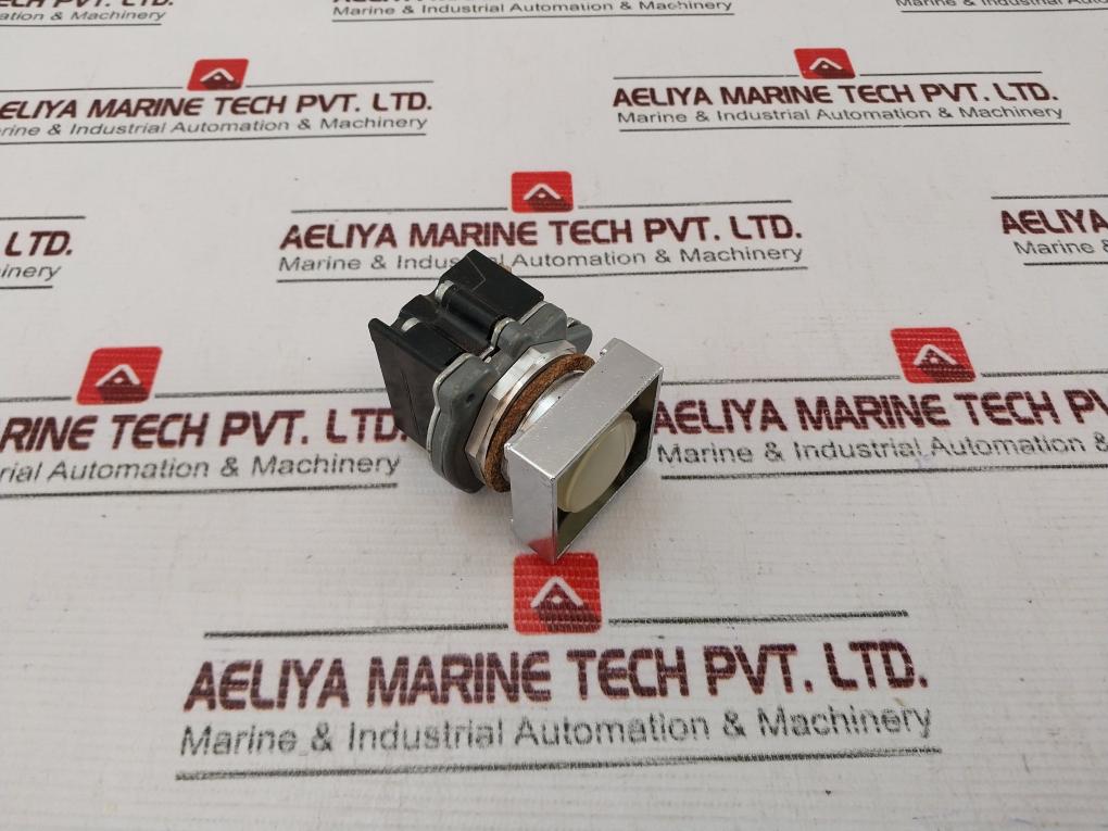Cutler-hammer 0277 Push Button Indicating Light – Aeliya Marine