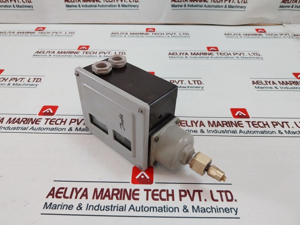 Danfoss Rt112 Pressure Switch 10A 380V Ip66 – Aeliya Marine