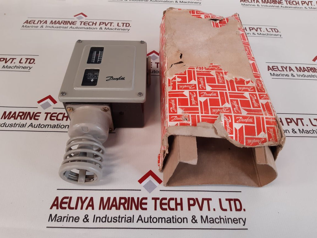 Danfoss Rt 103 Temperature Controller – Aeliya Marine