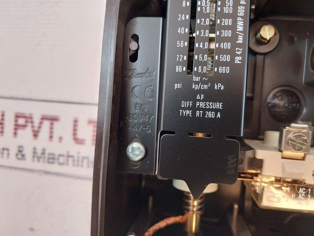 Danfoss Rt 260A Differential Pressure Switch – Aeliya Marine