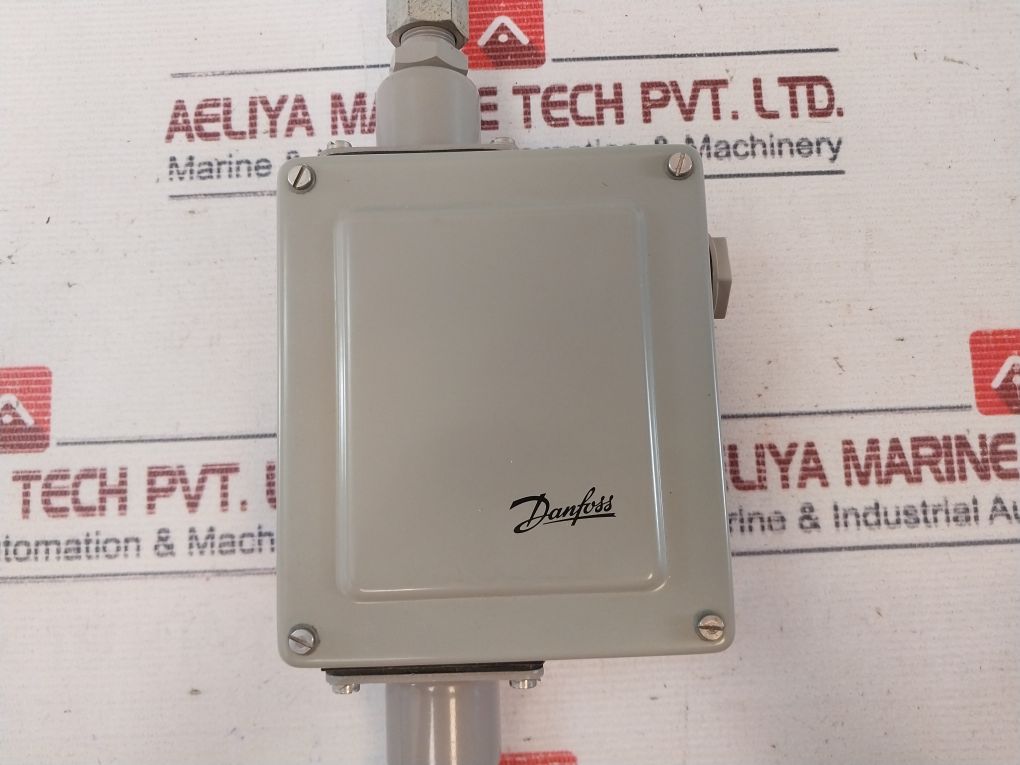 Danfoss Rt 260A Differential Pressure Switch – Aeliya Marine