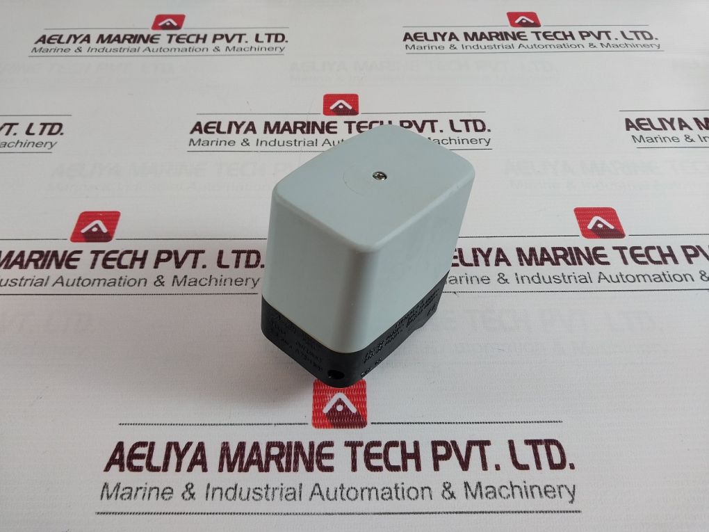 Danfoss Type Cs En60947-4-5 Pressure Switch 0.72-1 Bar – Aeliya Marine