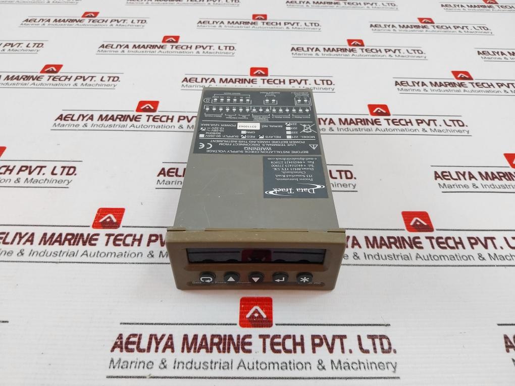 Data Track 224 Digital Panel Meter Tracker 10-28V~ 12-32V – Aeliya Marine
