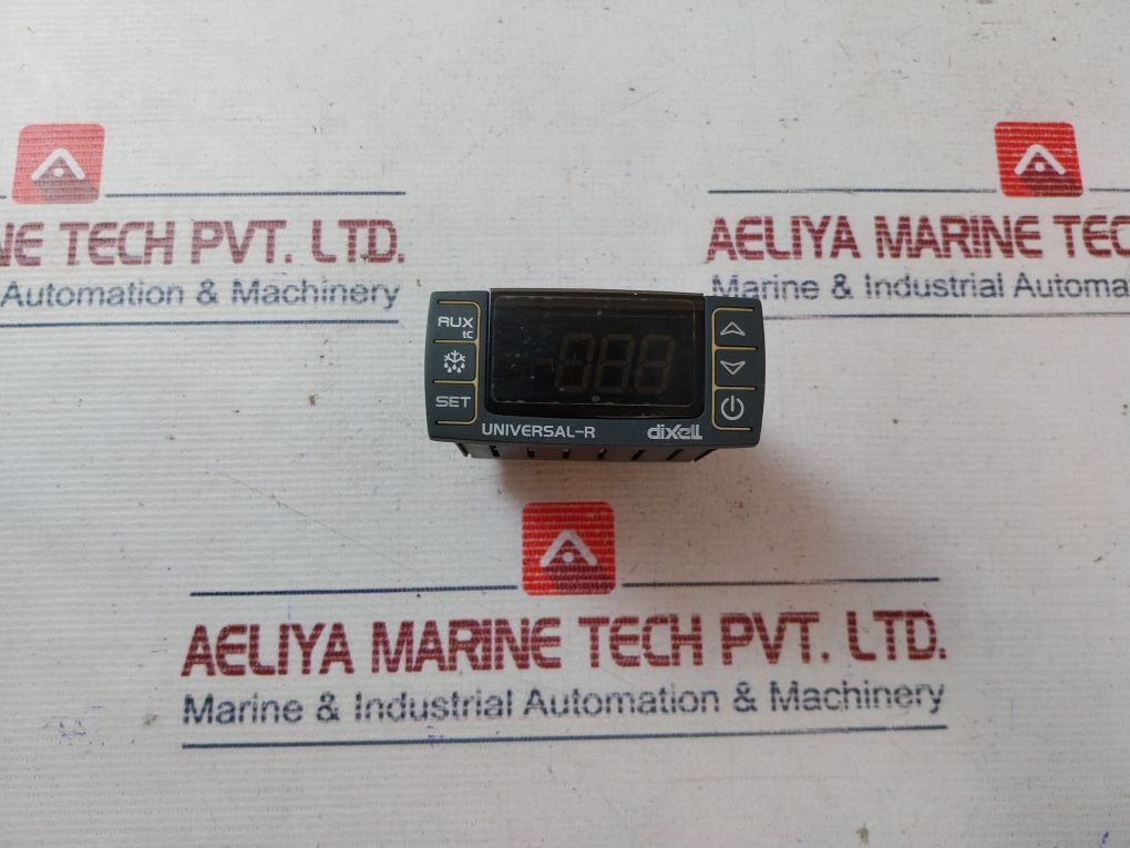 Dixell Univ-r4-6N1C0 Universal Temperature Controller 12V – Aeliya Marine