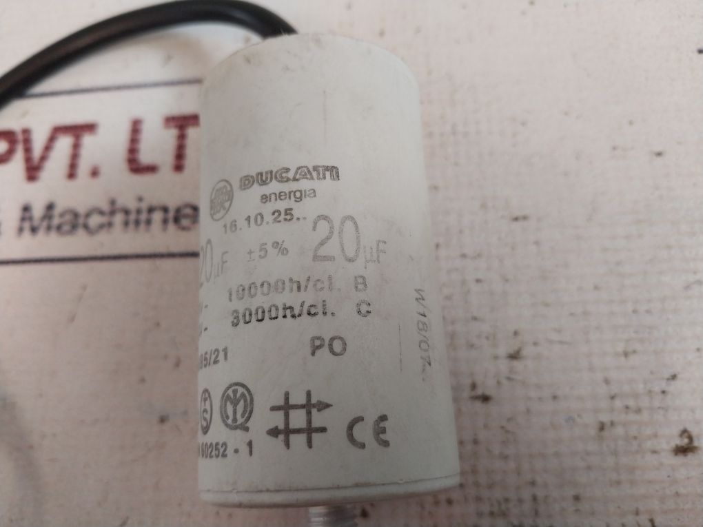 Ducati 16.10.25 Motor Run Capacitor En 60252-1 – Aeliya Marine