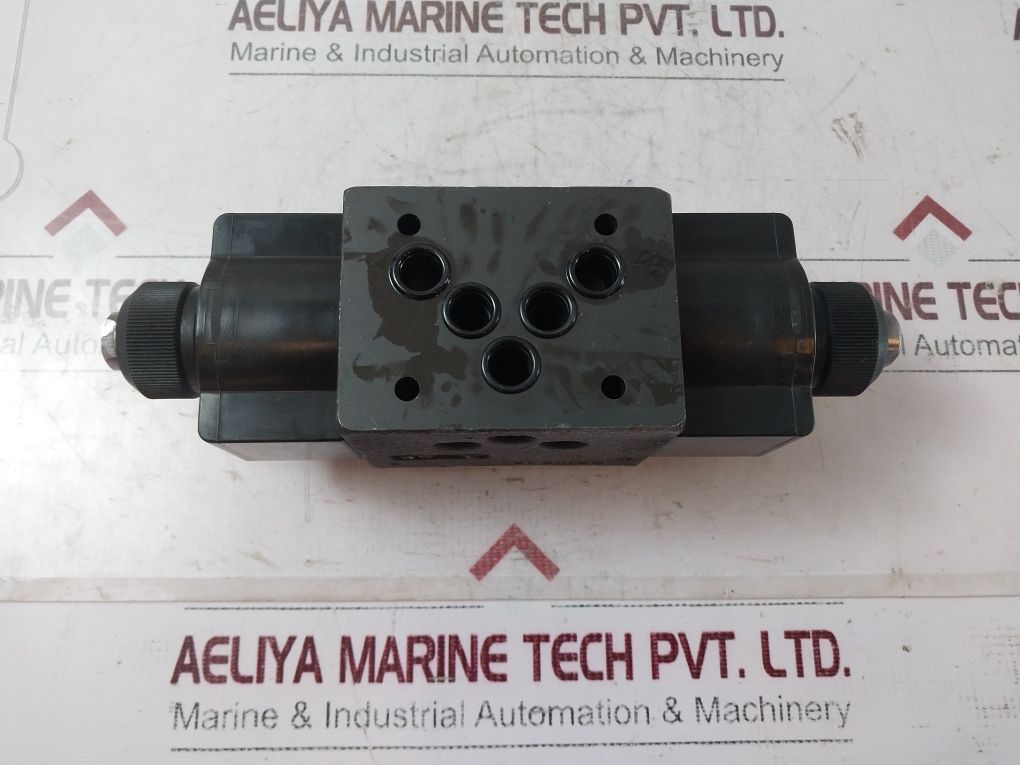 Duplomatic D4D-S1/60 Control Valve - 350 Bar Rated – Aeliya Marine