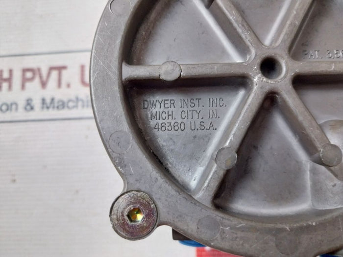 Dwyer Instruments 195000-2F Pressure Switch – Aeliya Marine