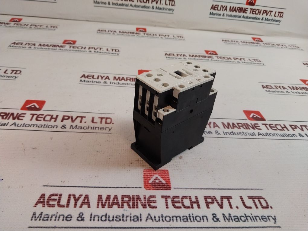 Eaton Dil M25-01 3 Pole Contactor 250V Dc – Aeliya Marine