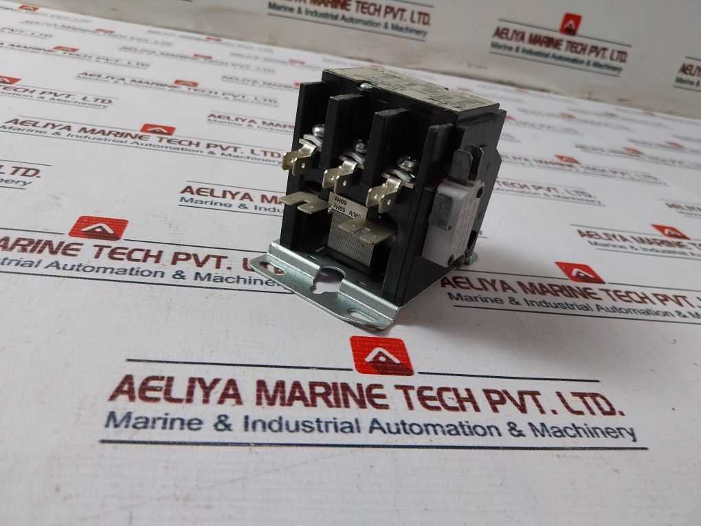 Eaton Xtcddp3P25 Magnetic Contactor 35A 50/60Hz 380V – Aeliya Marine