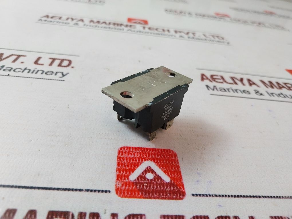 Ebg Siemens 2X4K7/Pf Resistor Rectifier – Aeliya Marine