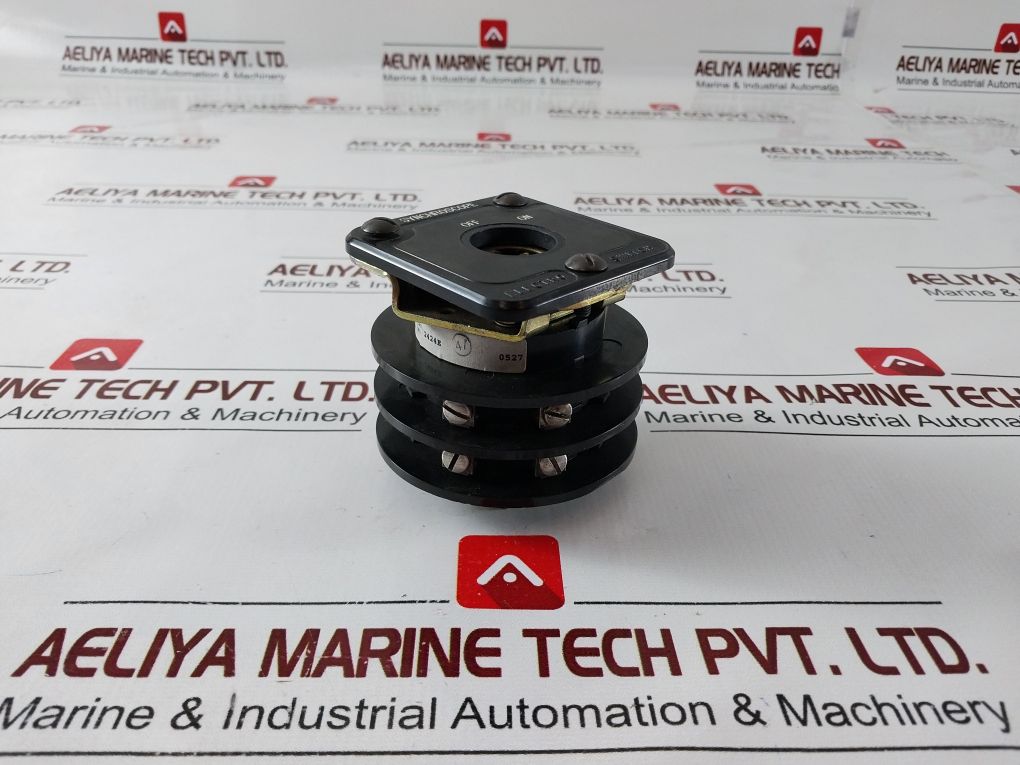Electroswitch 2424E Rotary Synchroscope Switch 20A-600Vac – Aeliya Marine