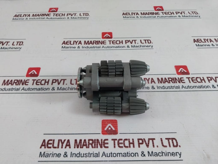 Elliott Tool 3377 Clipless Head Turbine Style Tube Cleaner – Aeliya Marine