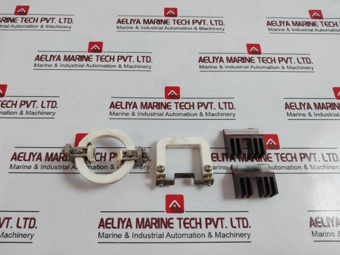 Fanuc A290-4561-t004 Ceramic Insulator With Heat Sink & Mounting Brack ...