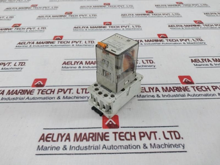 Finder 60.13.8.230.0040 Plug In Relay With Socket 230Vac – Aeliya Marine