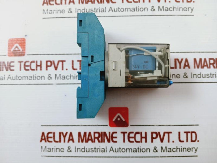 Finder 60.13.9.024.0070 Socket Power Relay 0A-250V 24Vdc 6C Series 90 ...