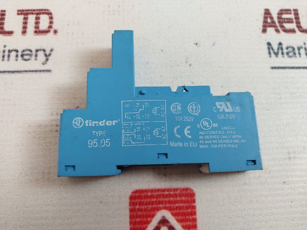 Finder 95.05 Relay Socket – Aeliya Marine