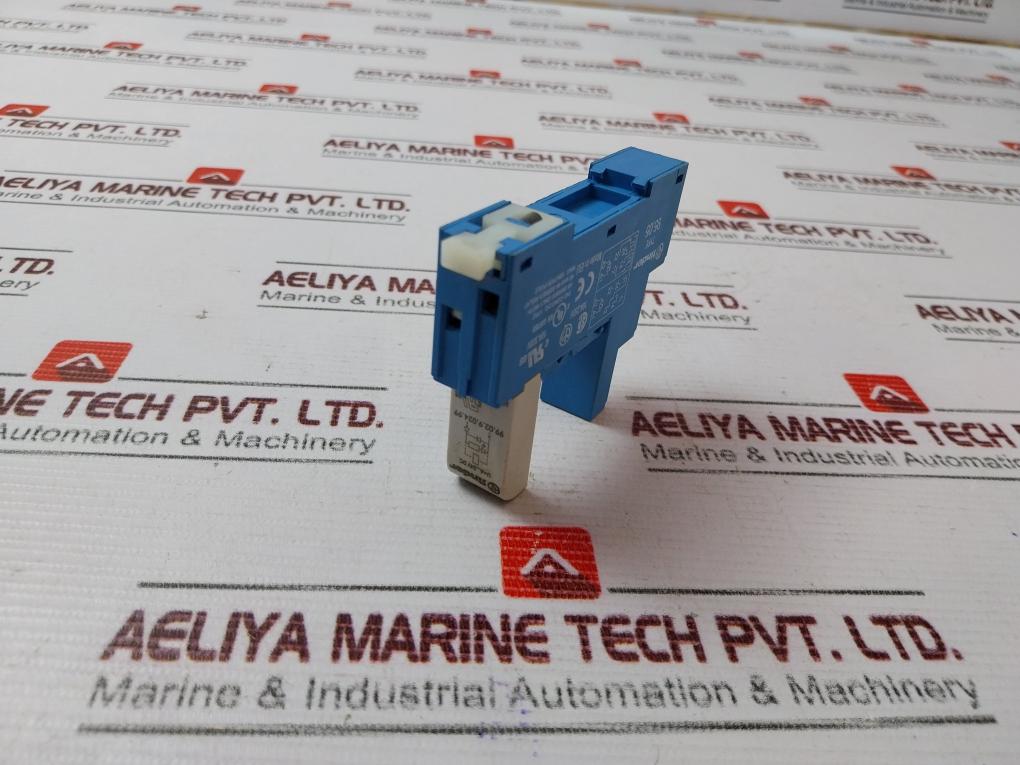 Finder 95.05 Relay Socket 250V – Aeliya Marine
