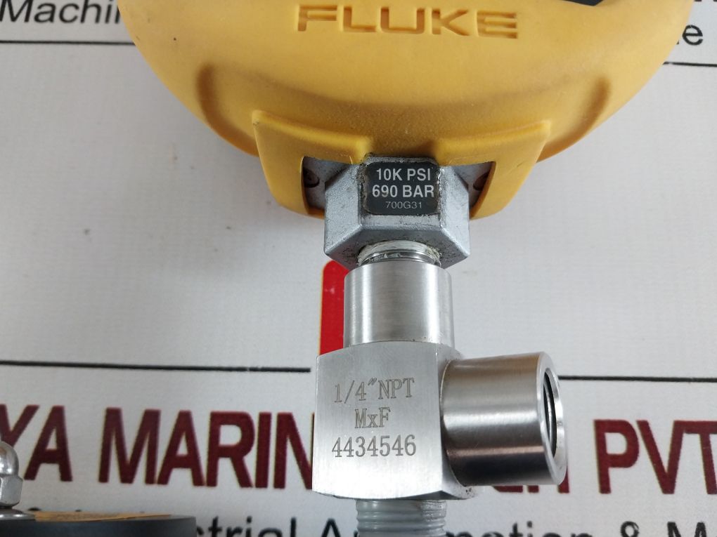 Fluke 700G Pressure Gauge With 700Htp2 Hydraulic Test Pump – Aeliya Marine