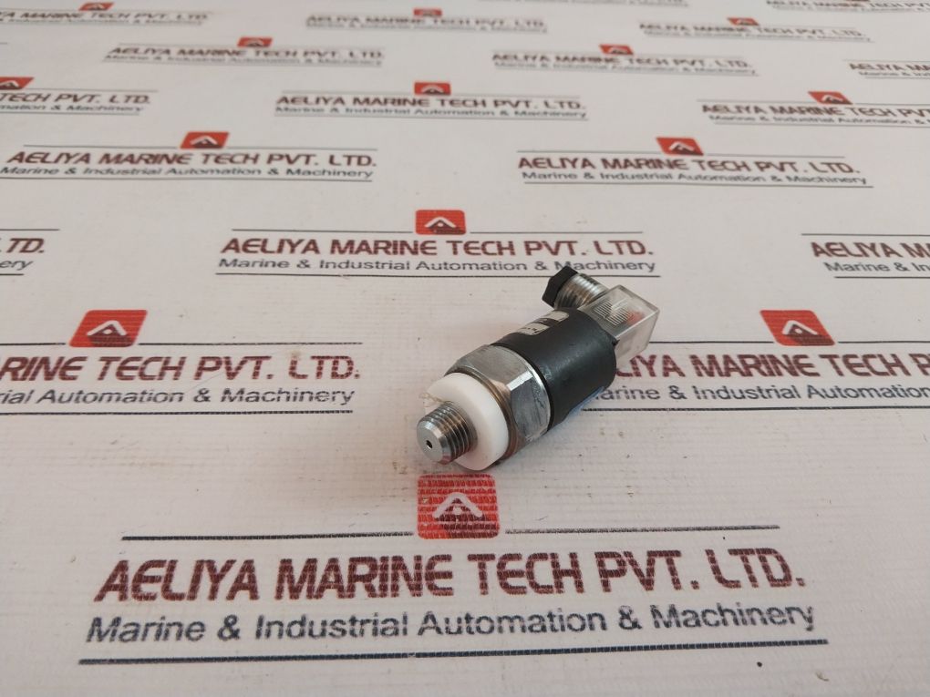 Fox F4/M2 Pressure Switch 250Vac 0,5A – Aeliya Marine