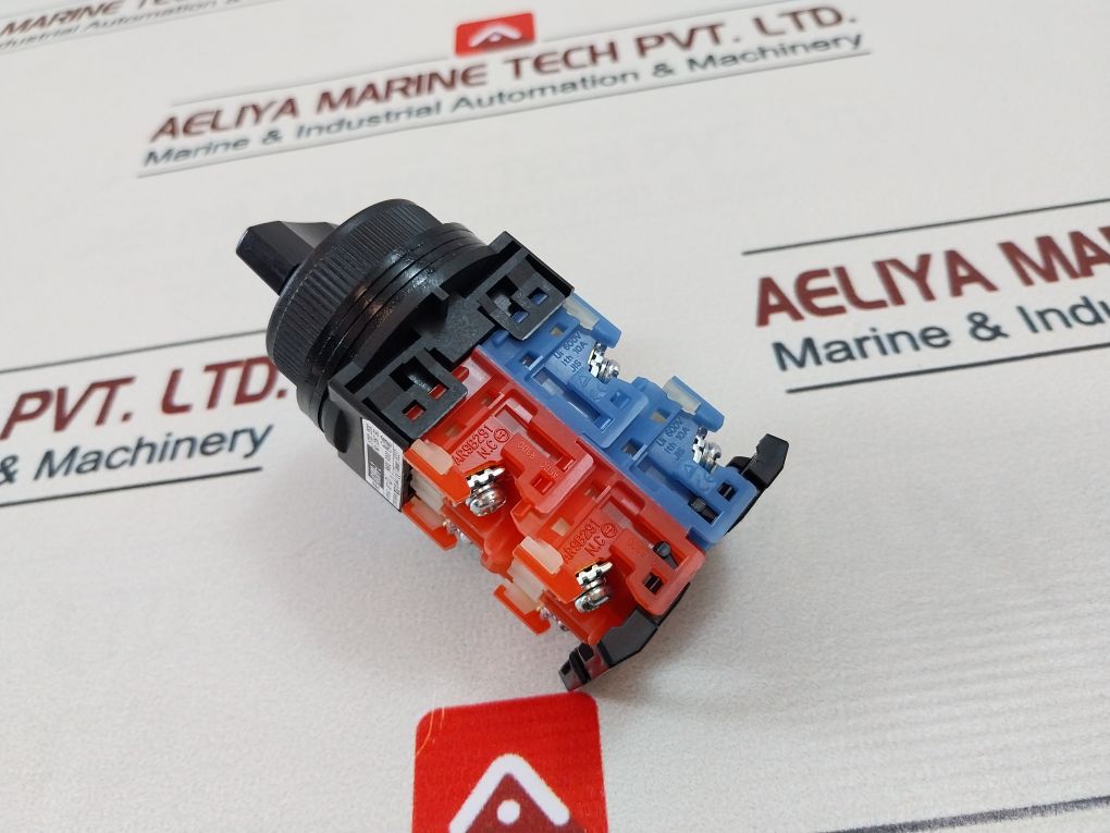 Fuji Electric Ar30Pr-2 Selector Switch 250V 6A – Aeliya Marine