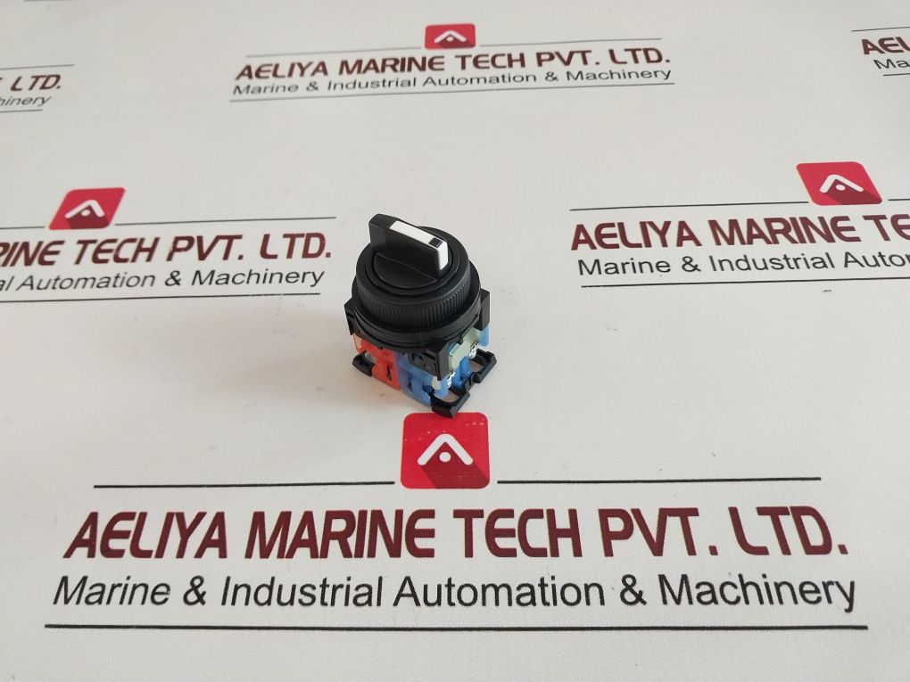Fuji Electric Ar30Pr-3 Selector Switch 600V 10A – Aeliya Marine