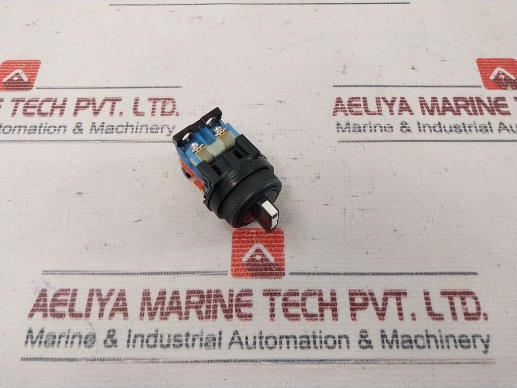 Fuji Electric Ar30Pr-3 Selector Switch 250V 6A – Aeliya Marine