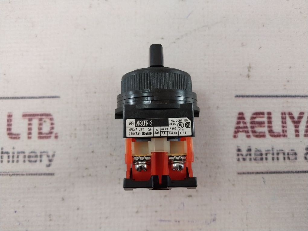 Fuji Electric Ar30Pr-3 Selector Switch 250V 6A – Aeliya Marine