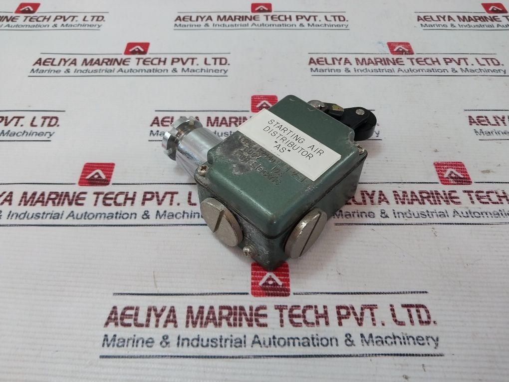 Fuji Electric K244G0 R-2S Limit Switch – Aeliya Marine