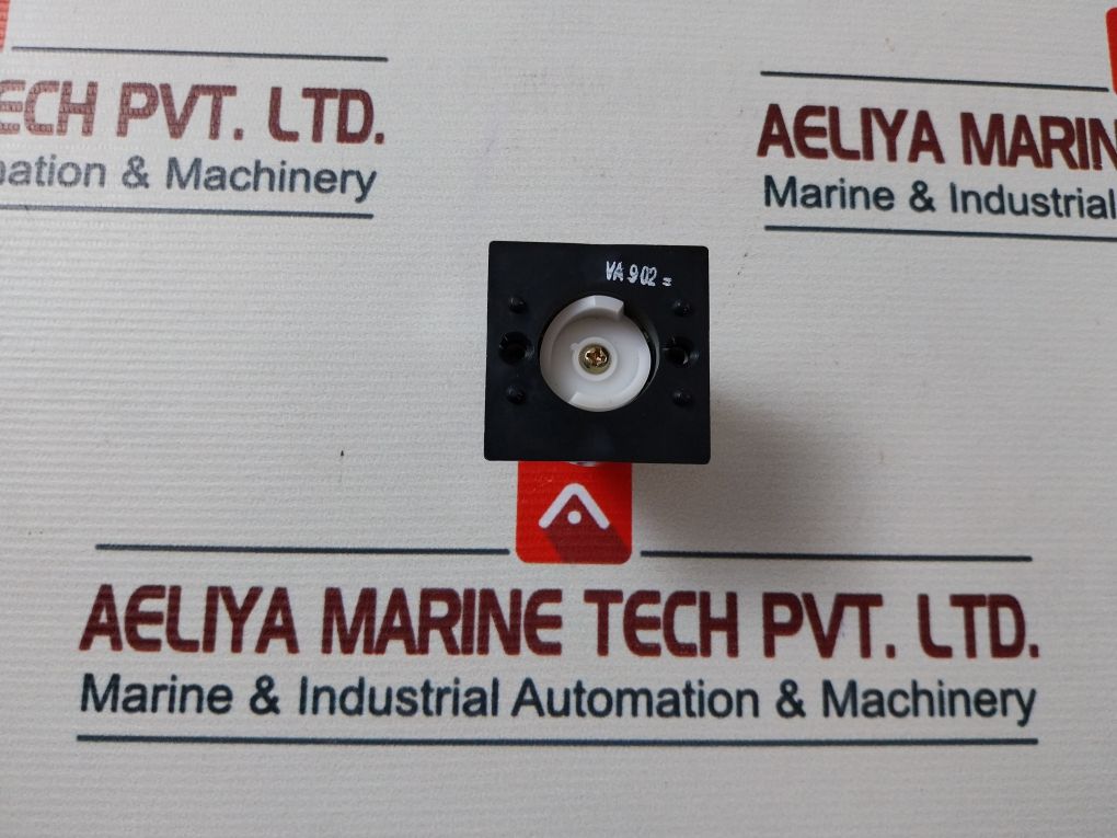 General Electric Cr104P Selector Switch – Aeliya Marine