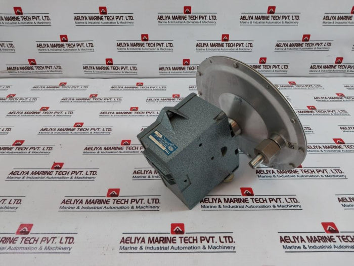 Georgin Dml 34 Lx 11 Pressure Switch 200Mbar – Aeliya Marine