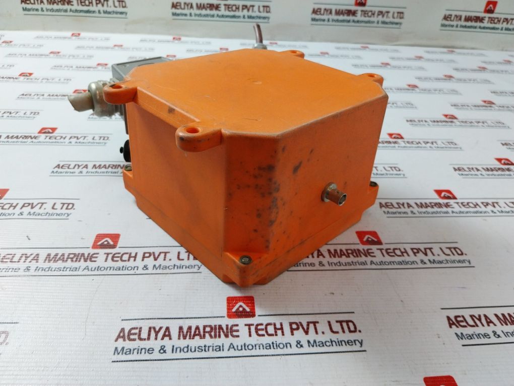 Hbc Radiomatic Fse 727 Remote-control 20W – Aeliya Marine