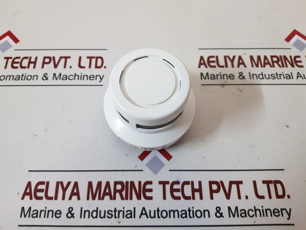 Hekatron Orm 130A Gmbh En 54-7 Optical Smoke Detector – Aeliya Marine