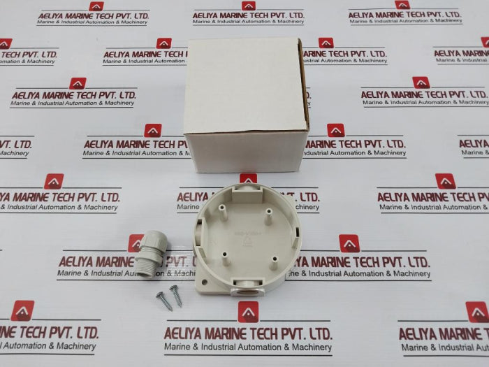 Hochiki Mbb-1/Sbb-1 Marine Mounting Back Box With Gland – Aeliya Marine