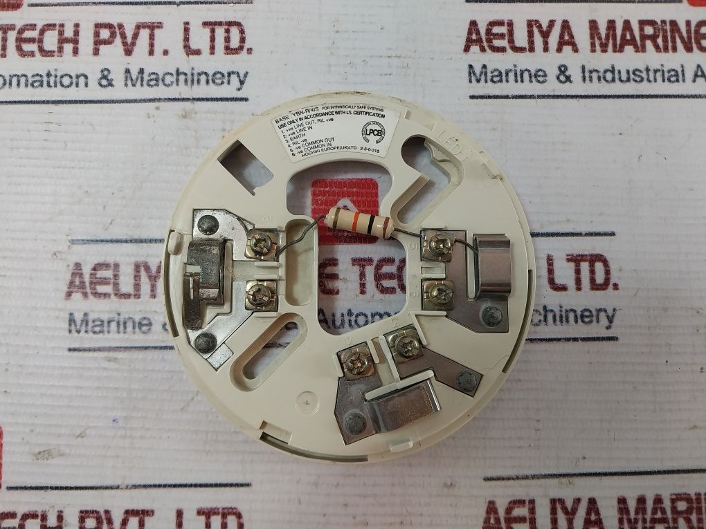 Hochiki Ybn-r/4Is Detector Base – Aeliya Marine