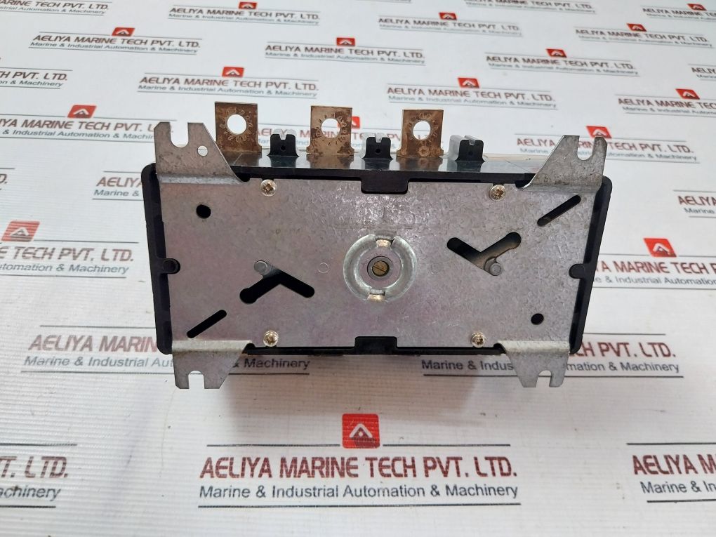 Holec Hh S32 C/3 Switch Disconnector 200A – Aeliya Marine