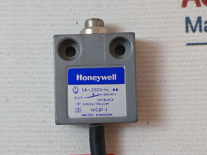 Honeywell 14Ce1-1 Pin-plunger Limit Switch 5A-250V – Aeliya Marine