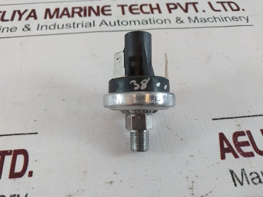 Honeywell 76584-10 Pressure Switch – Aeliya Marine