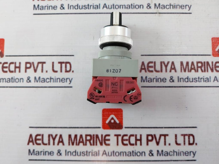 Idec Asw 0201/ Hw-g01 Selector Switch With Contact Block – Aeliya Marine