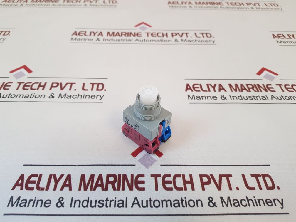 Idec Asw 0201 Selector Switch/Control Unit With Hw-g10 & Hw-g01 Contac ...