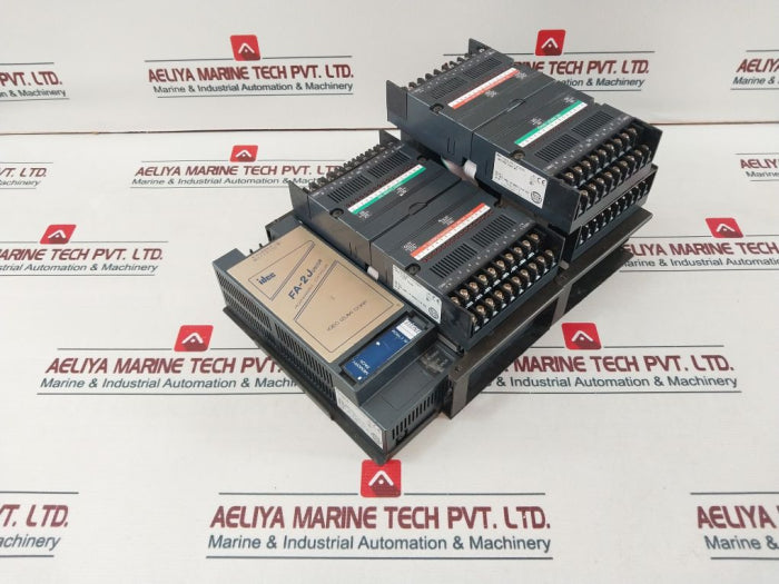 Idec Izumi Fa-2 Programmable Logic Controller 24 Vdc Output /Input Uni ...