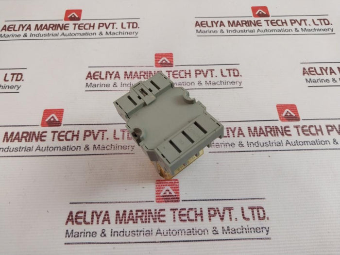Idec Rh4B-u/ Sh4B-05U Relay With Socket 24Vdc – Aeliya Marine