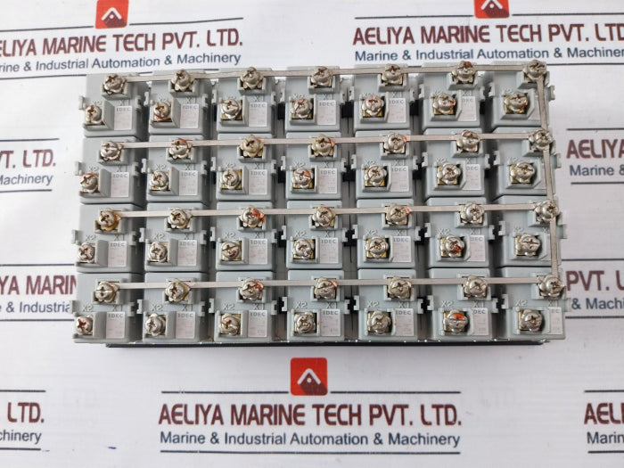 Idec Slc30N Signaling Led Control Panel – Aeliya Marine