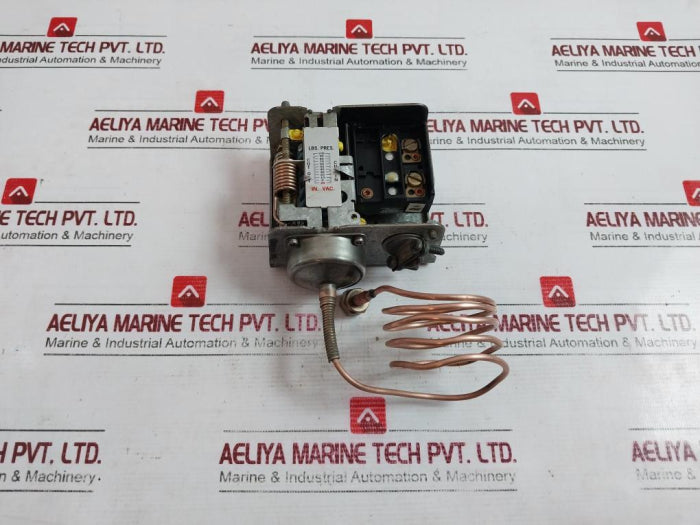 Johnson Controls P70Ca-1 Low Pressure Controller 208/240Vac 125Va, 120 ...