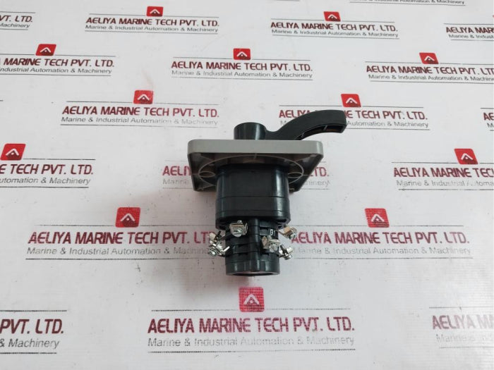 Kaycee Srp125A/Lg Rotary Switch 16A 250V/10A 440V/Ac – Aeliya Marine